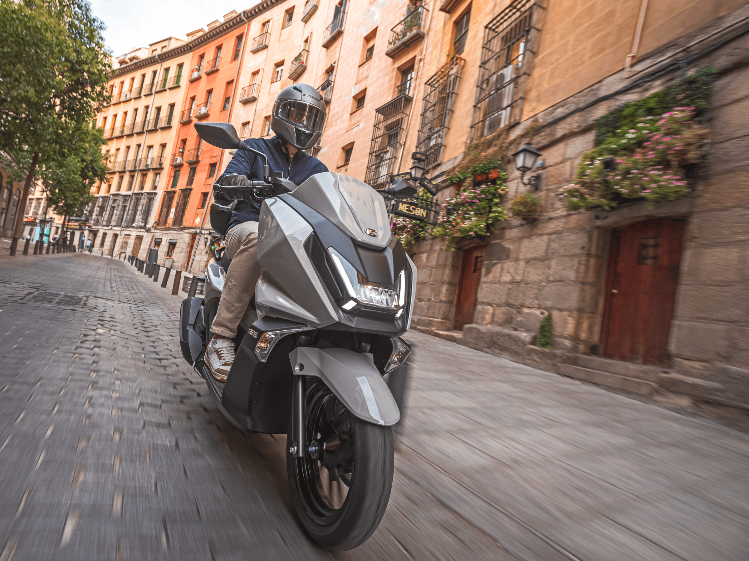 Sky Town 125 ABS KYMCO, Moto Scooter 125 cc